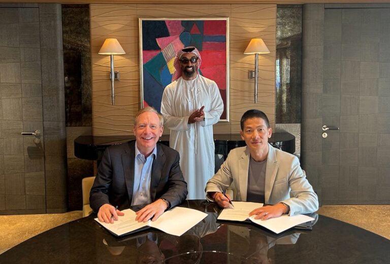 Microsoft to invest $1.5 billion in Abu Dhabi's G42 - The Circuit